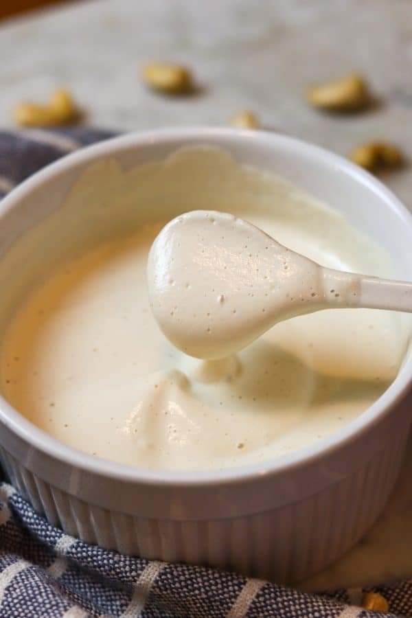 Vegan Sour Cream Recipe (Healthy fat & 5 ingredients!)